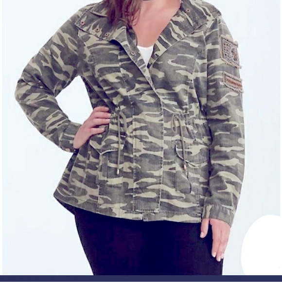 torrid | Jackets & Coats | Torrid Green Camo Anorak Jacket | Poshmark